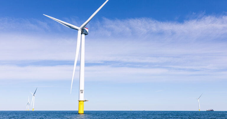 Avangrid Commissions Ten Vineyard Wind 1 Turbines Totaling 136 MW ...