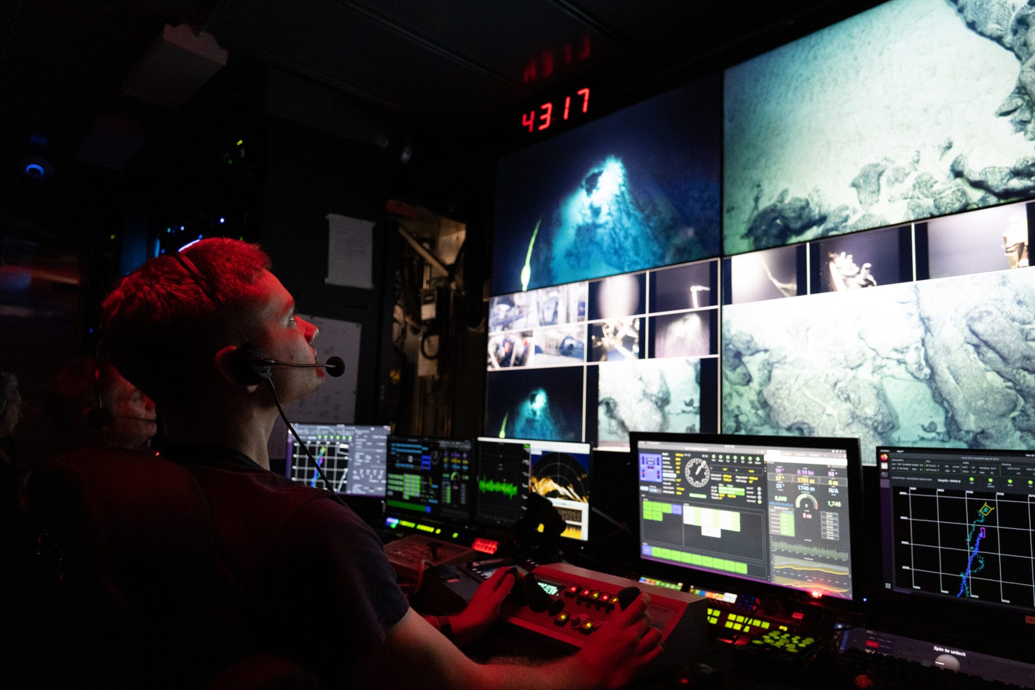 OET To Explore Active Underwater Volcanoes And The Deep Sea Of The ...
