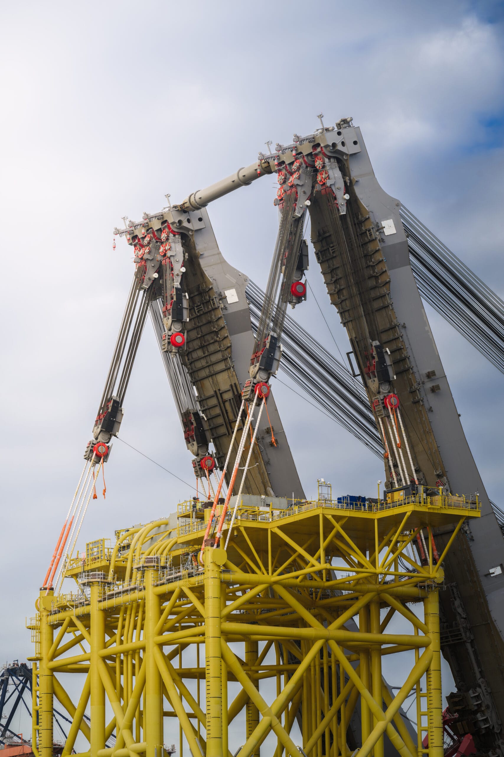 Lankhorst High-Capacity Slings For Allseas Jacket Lifting System Wind ...